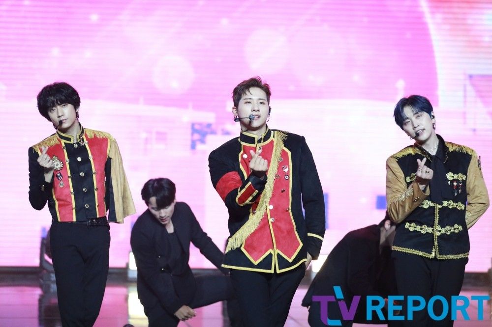[방송][T포토] B1A4 '노래하는 왕자들' | YTN