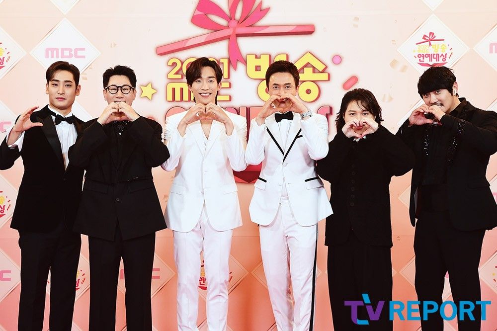 [방송][T포토] MSG워너비 'MSG 들어간 하트~' | YTN