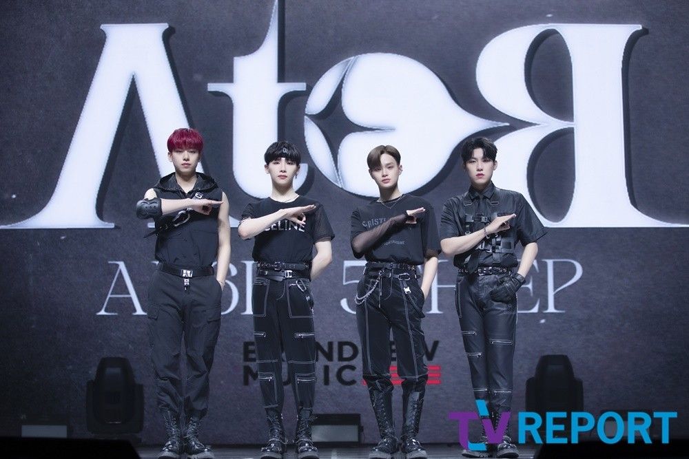 [방송][T포토] AB6IX '다섯번째 미니앨범으로 컴백' | YTN