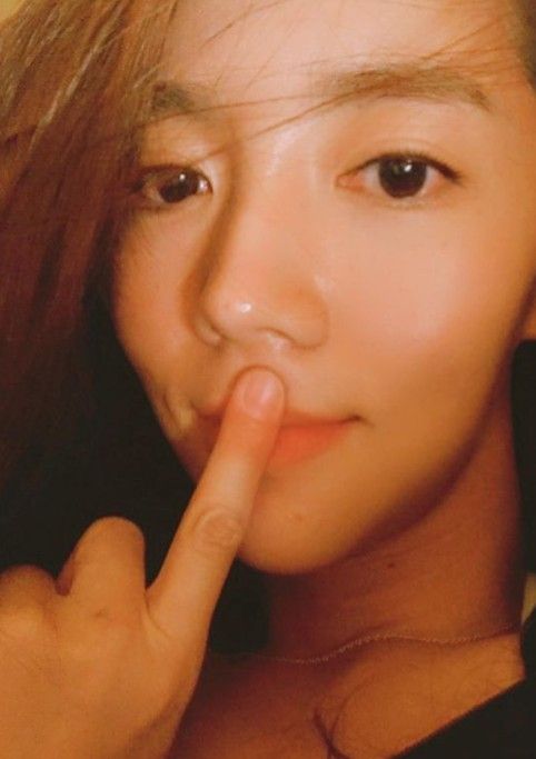 [방송]'이범수♥' 이윤진, 과거 앳된 미모의 시절 공개...여전히 예쁘네 [리포트:컷] | YTN