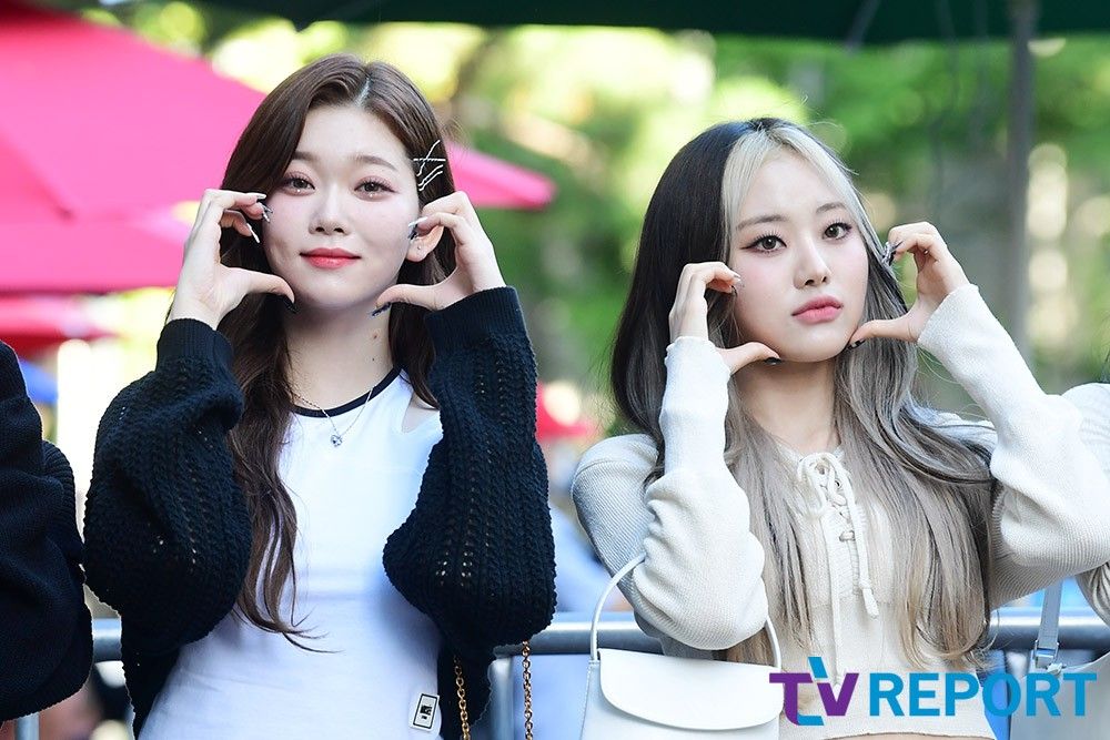 [방송][T포토] 빌리 츠키-션 '예쁨이 두배!' | YTN