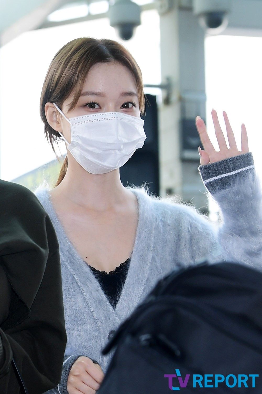 [방송][T포토] 윈터 '상큼한 인사' | YTN