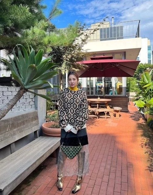 [방송]'37kg' 산다라박, 이걸 소화하네...시스루도 문제 없어 [리포트:컷] | YTN