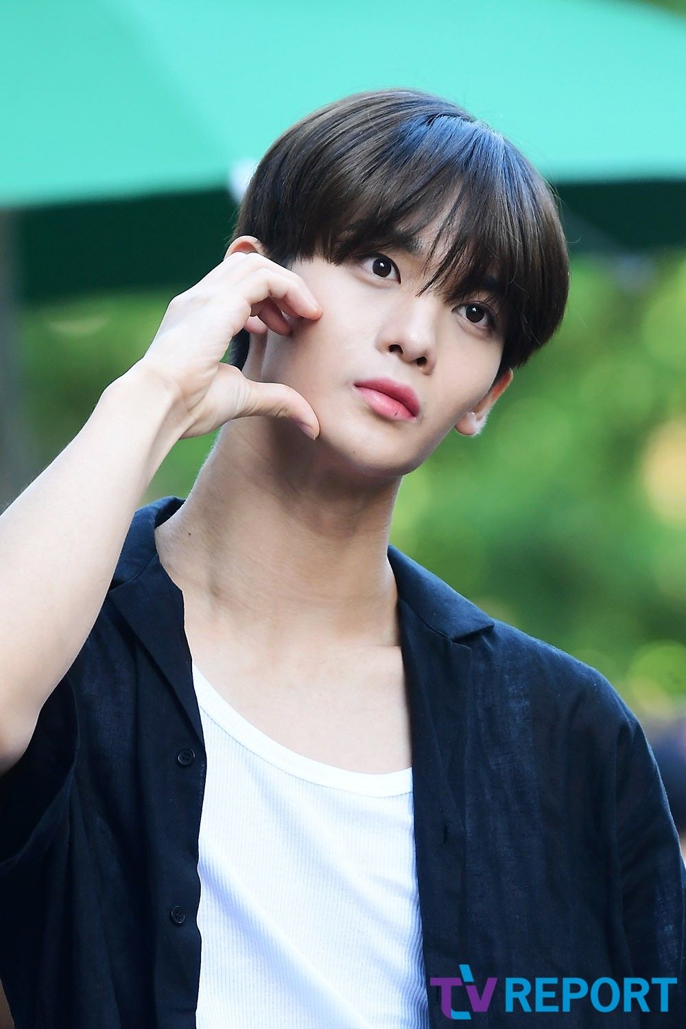 [방송][T포토] 배진영 '볼하트에 반하겠네' | YTN