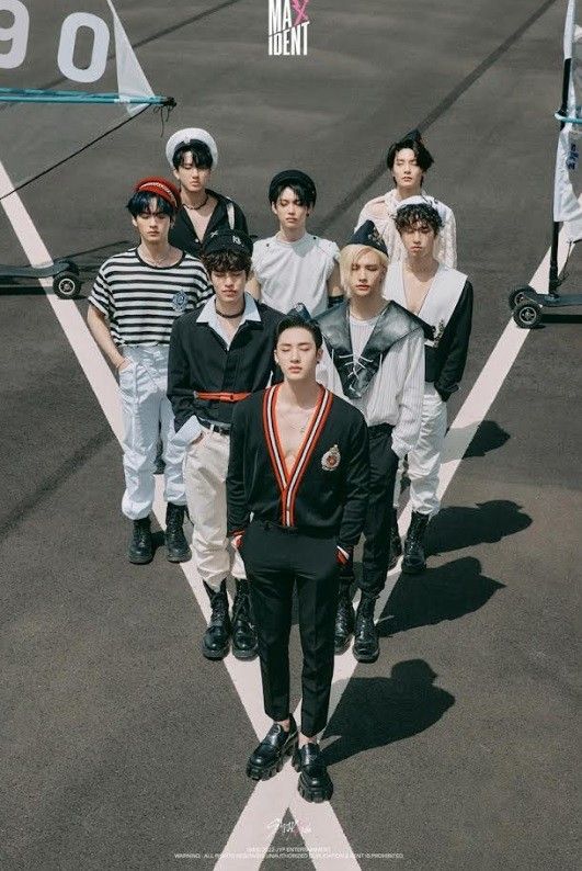 [방송]스트레이키즈, JYP 최초 더블 밀리언셀러 등극 | YTN