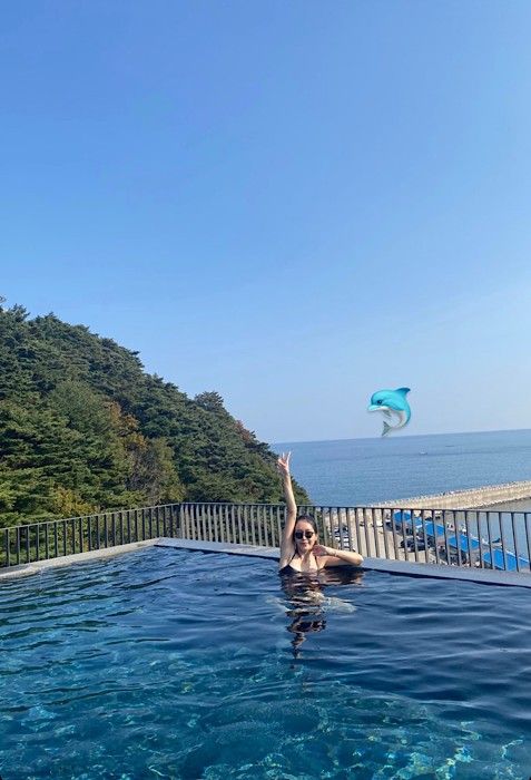 [방송]'172cm·48kg' 채정안, 명품 비키니 자태 [리포트:컷] | YTN