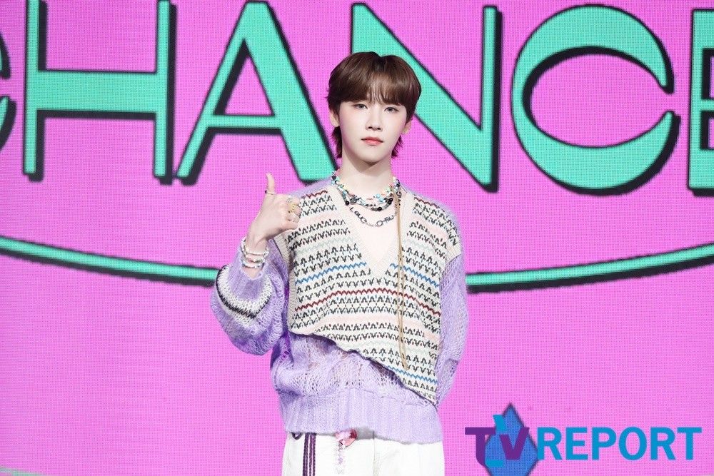 [방송][T포토] AB6IX 전웅 '여유 넘치게' | YTN