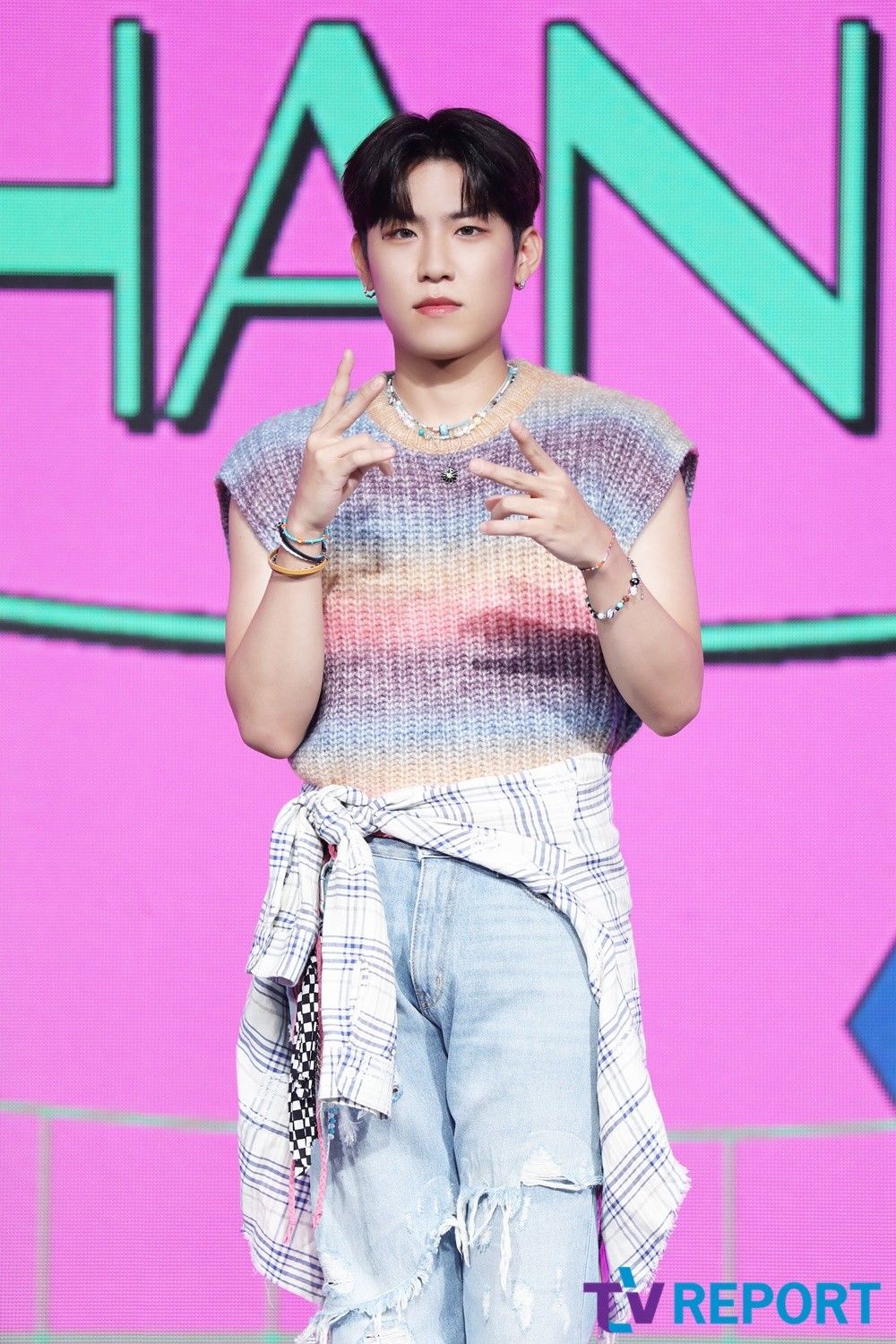 [방송][T포토] AB6IX 박우진 '새 앨범 기대하세요' | YTN