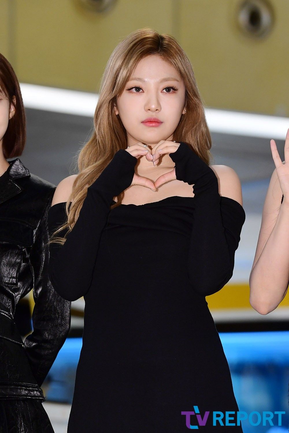 [방송][T포토] 닝닝 '두근두근 하트' | YTN