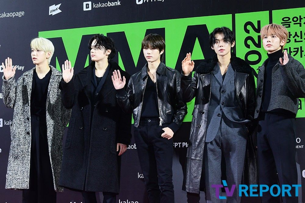 [방송][T포토] 투모로우바이투게더 'MMA 출격' | YTN