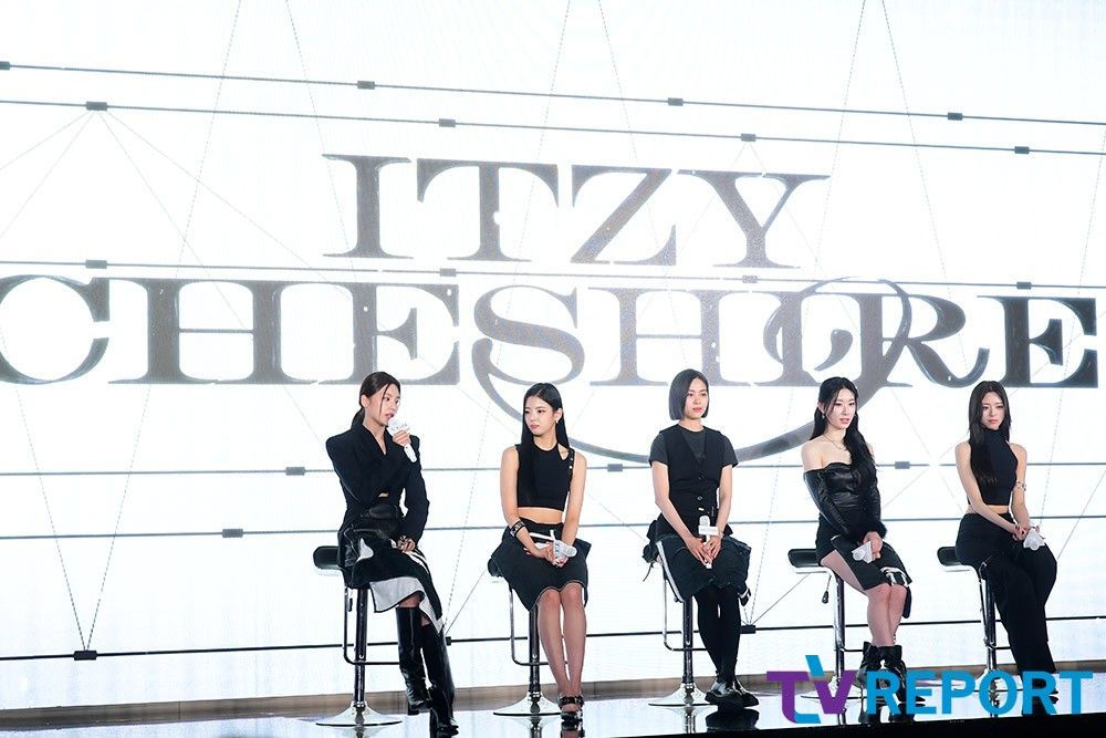 [방송][T포토] 있지 'CHESHIRE 발매 쇼케이스' | YTN