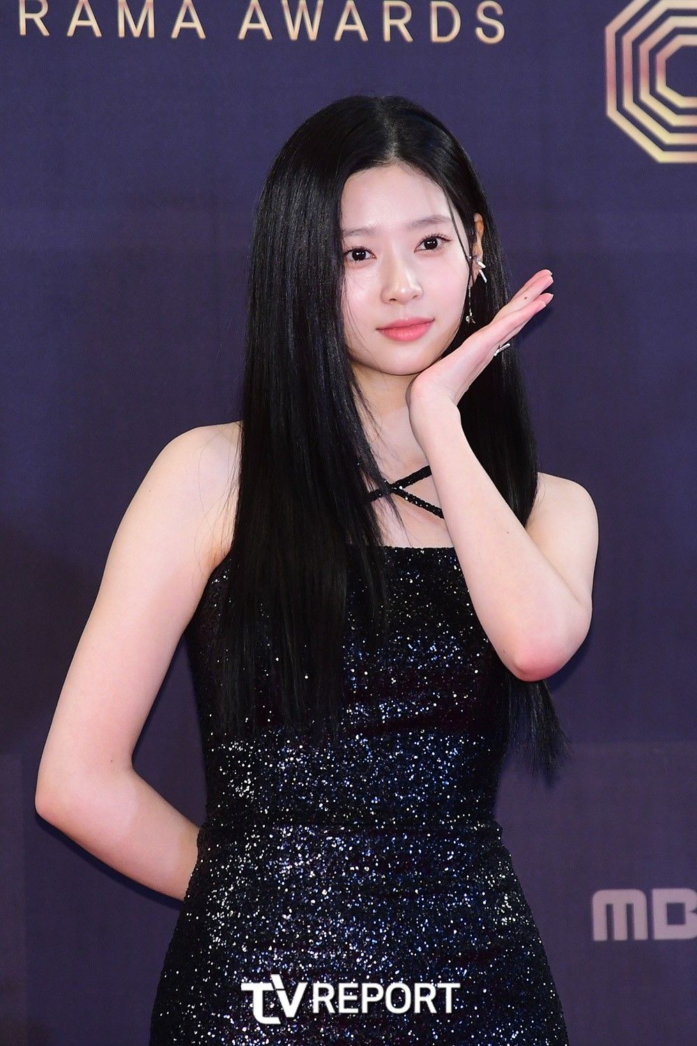 [방송][T포토] 김민주 '꽃이 피었네~' | YTN