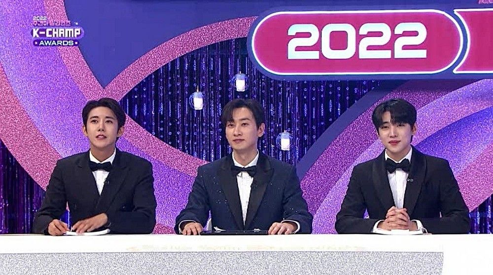 [방송]DKZ 재찬, '주간아이돌' 스페셜 MC 활약 | YTN