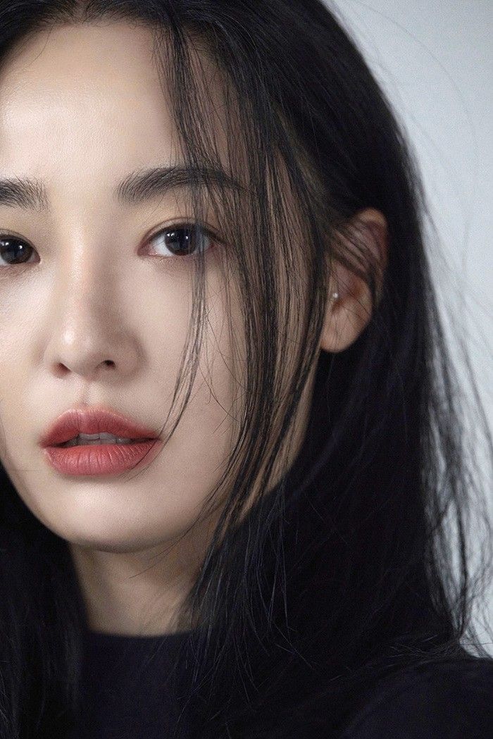 [방송]"과감하네"...이주연, 시선 강탈 새 프로필 사진 공개 | YTN