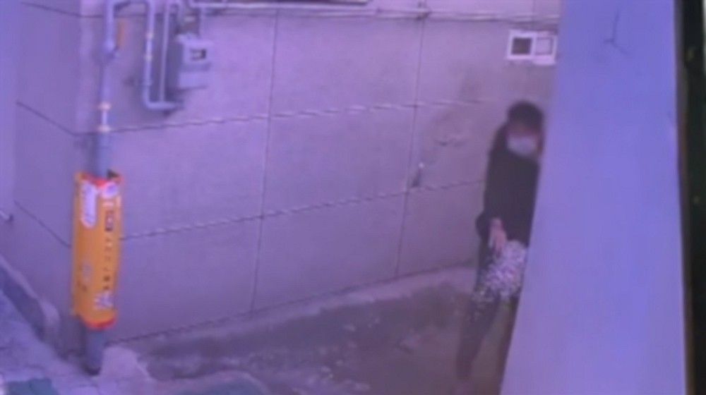 [방송]하늘에서 날아오는 오물 테러...5년간 못잡은 범인은? ('궁금한 이야기 Y') | YTN