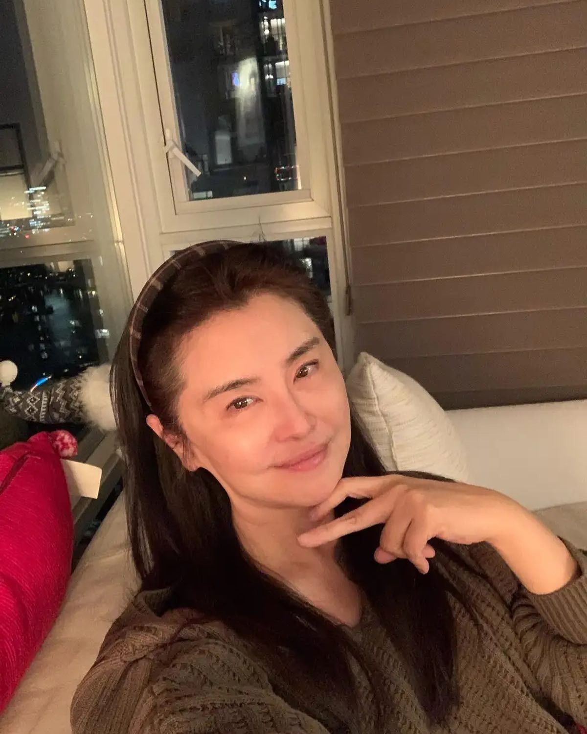 [방송]원조 여신 왕조현, 보정 빼고 적나라한 55세 근황 [리포트:컷] | YTN