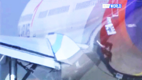 [영어뉴스]Oil leak delays Asiana's Boeing-777 flight from L.A. | YTN